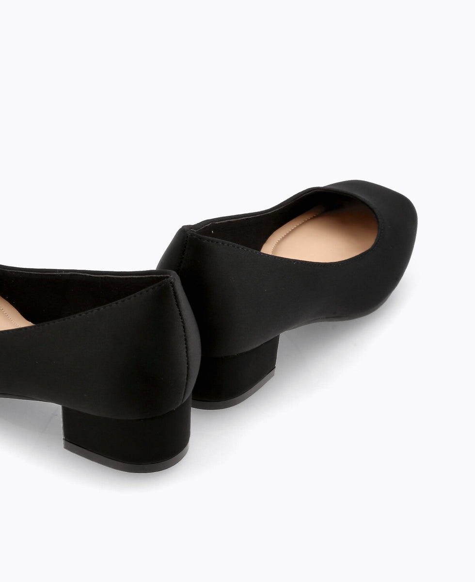 Kirsten Heel Pumps - Black – DMK
